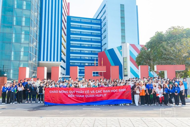 Khám phá các cơ sở học tập tại HUFLIT